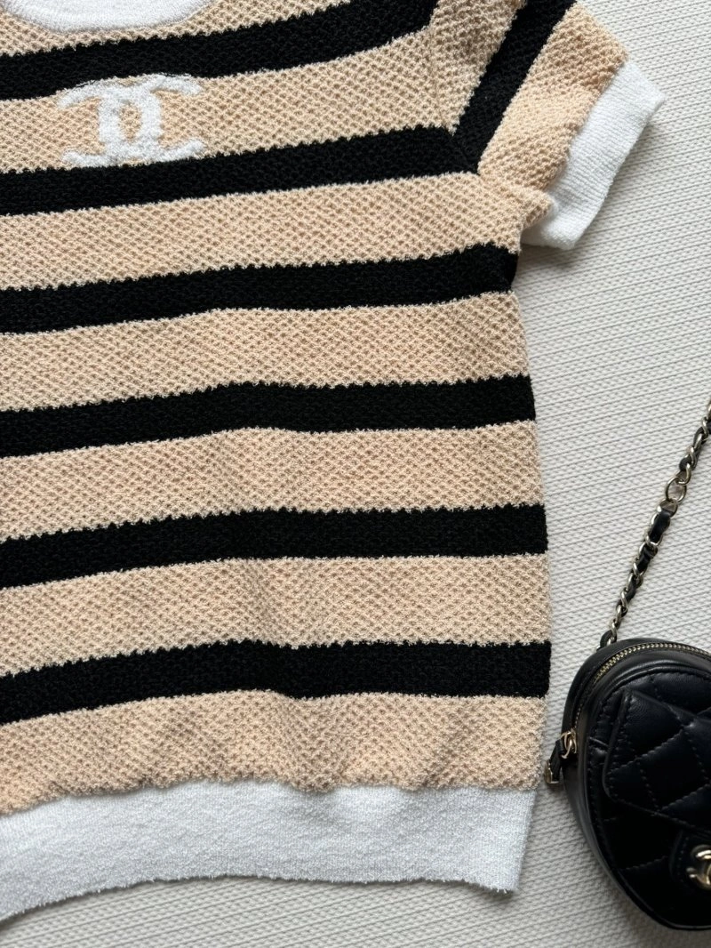 Top match Chanel T-Shirts