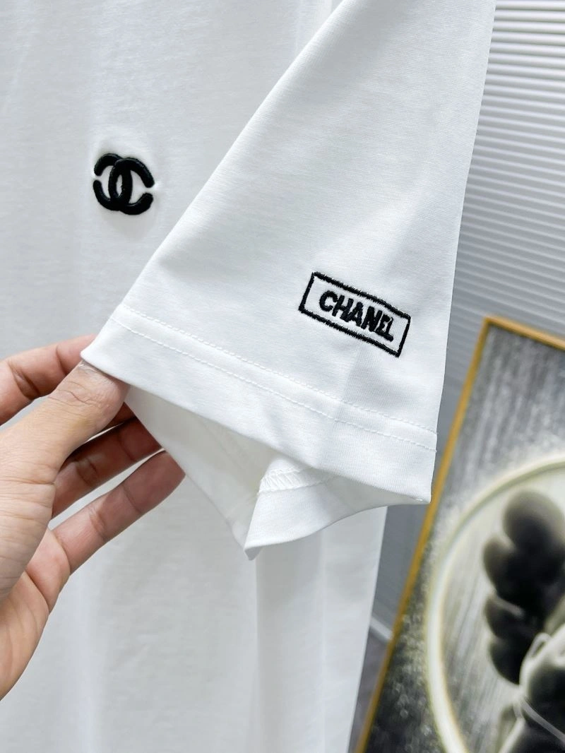 Bargain Chanel T-Shirts