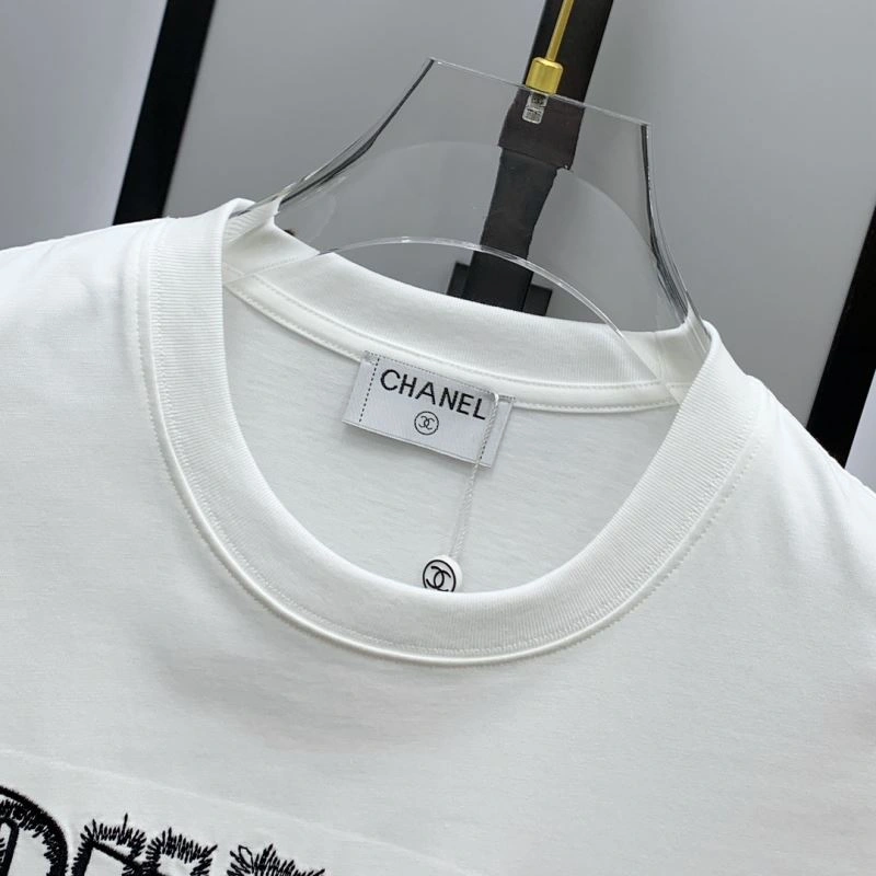 Bargain Chanel T-Shirts