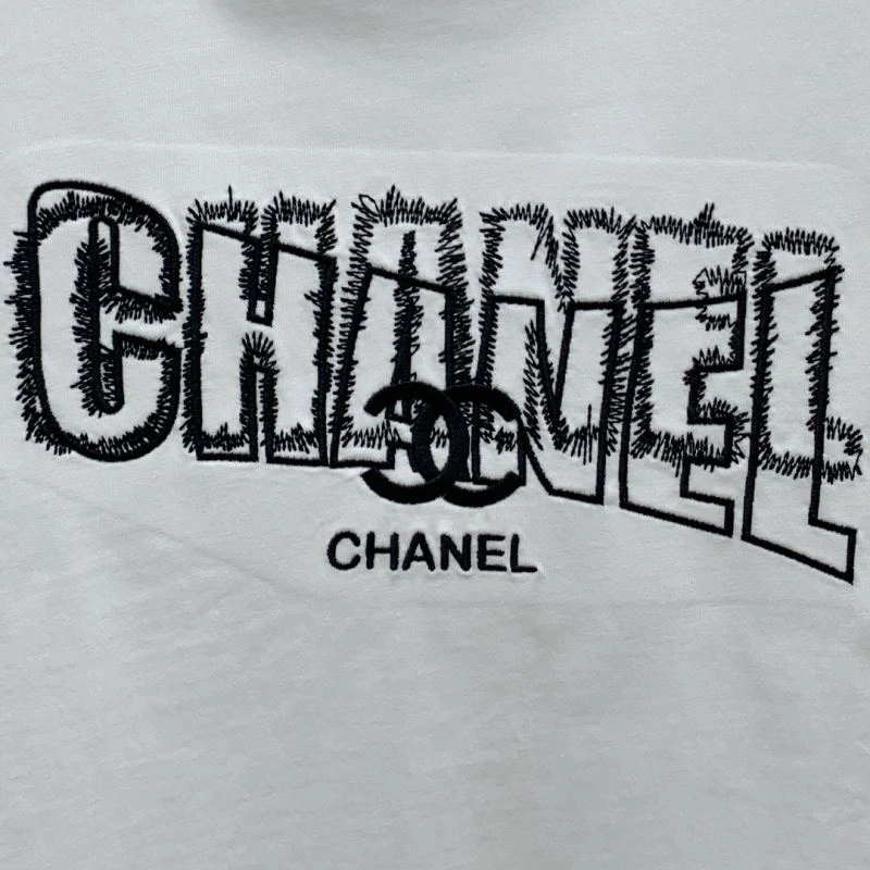 Bargain Chanel T-Shirts