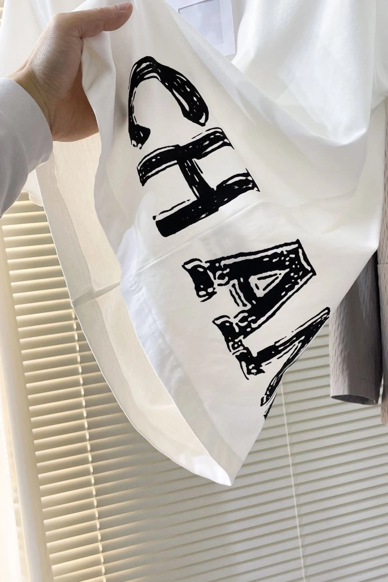 Economical Chanel T-Shirts