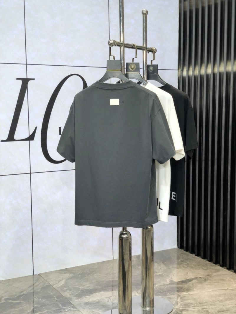 Exact replica Chanel T-Shirts