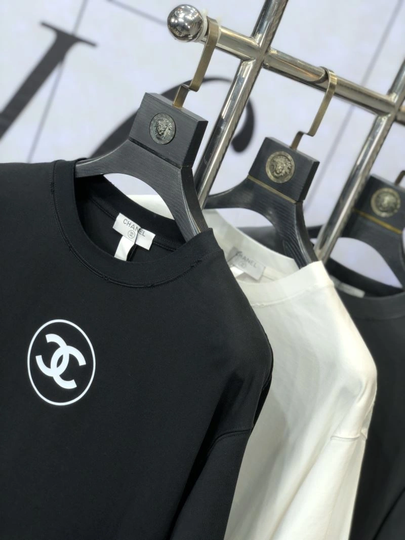 Inexpensive Chanel T-Shirts