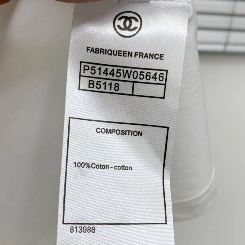 Top match Chanel T-Shirts
