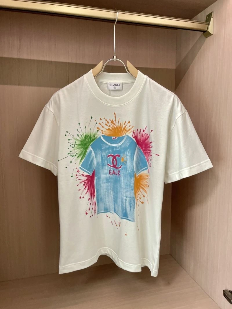 Accurate model Chanel T-Shirts