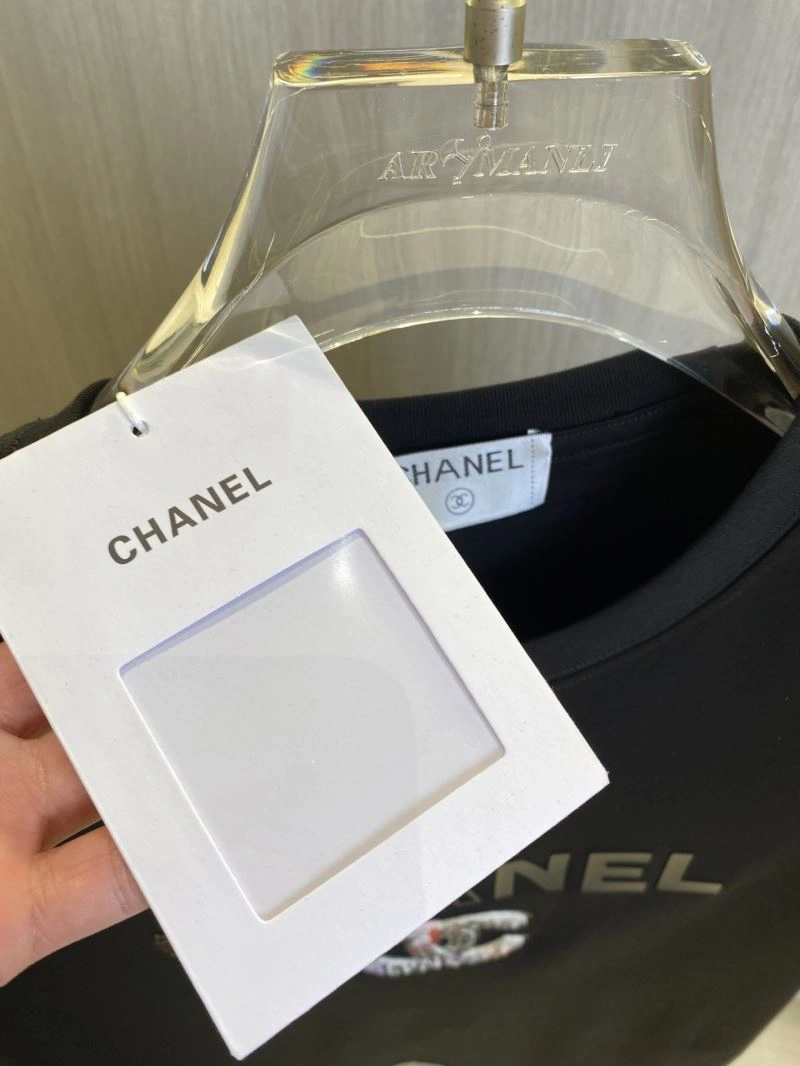 Top mirror Chanel T-Shirts