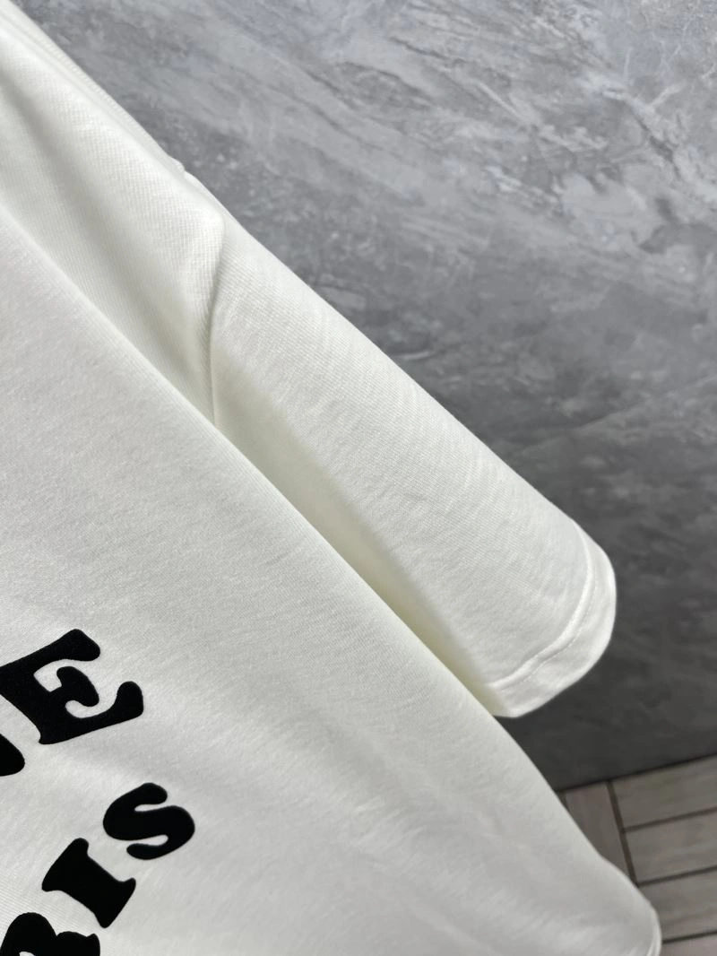 Exact replica Chanel T-Shirts