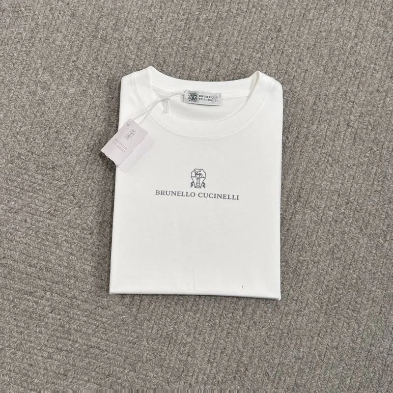 Accurate model Chanel T-Shirts
