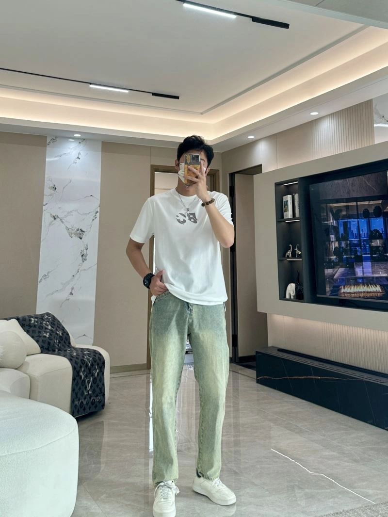 Inexpensive Chanel T-Shirts