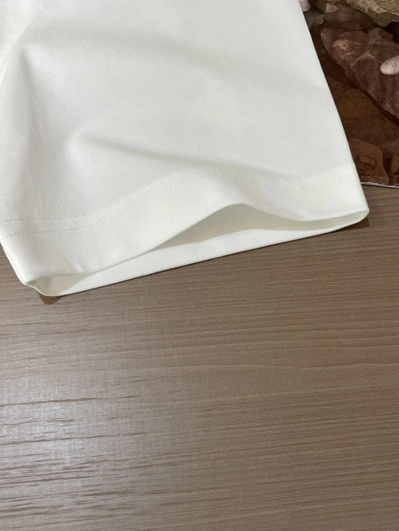 Inexpensive Chanel T-Shirts