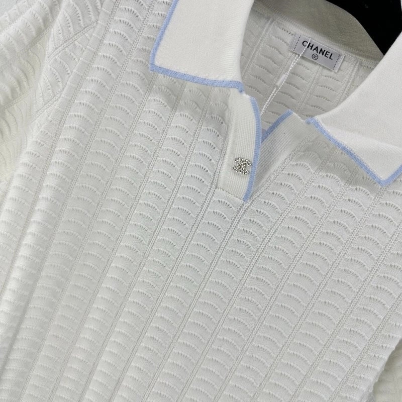 Bargain Chanel T-Shirts