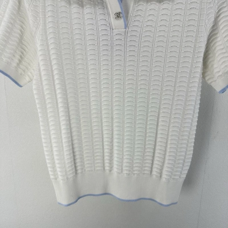 Bargain Chanel T-Shirts