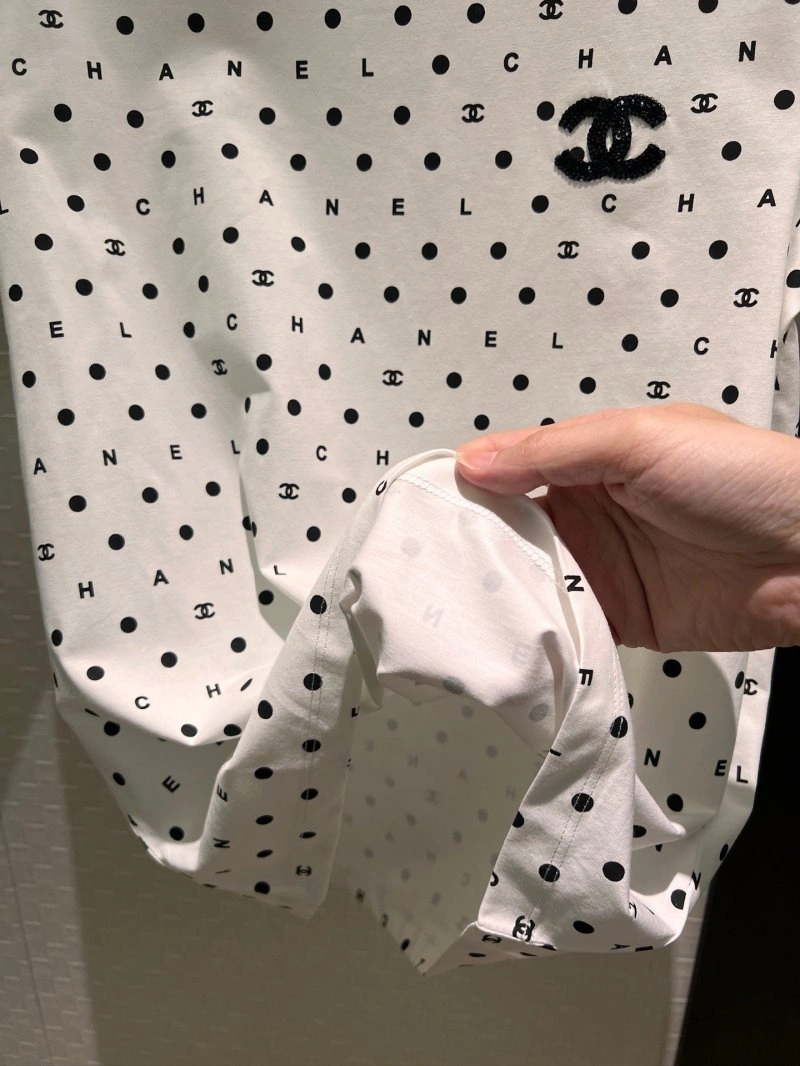 Original Chanel T-Shirts