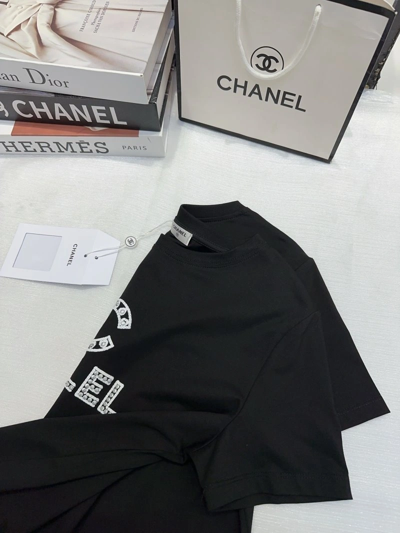 Low-cost Chanel T-Shirts