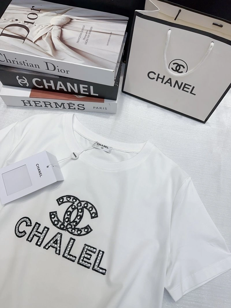 Economical Chanel T-Shirts