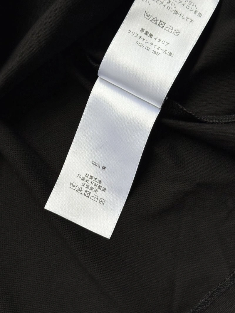 Discounted Chanel T-Shirts