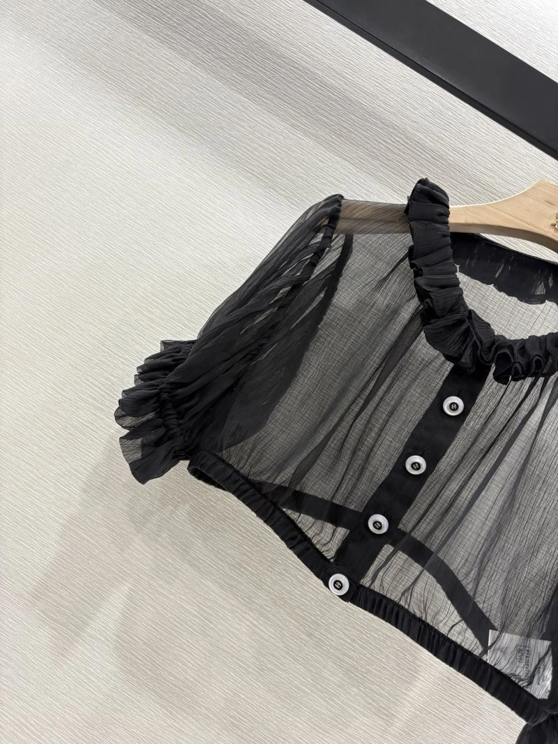 Accurate model Chanel T-Shirts