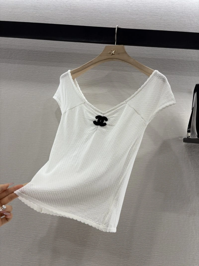 Top mirror Chanel T-Shirts