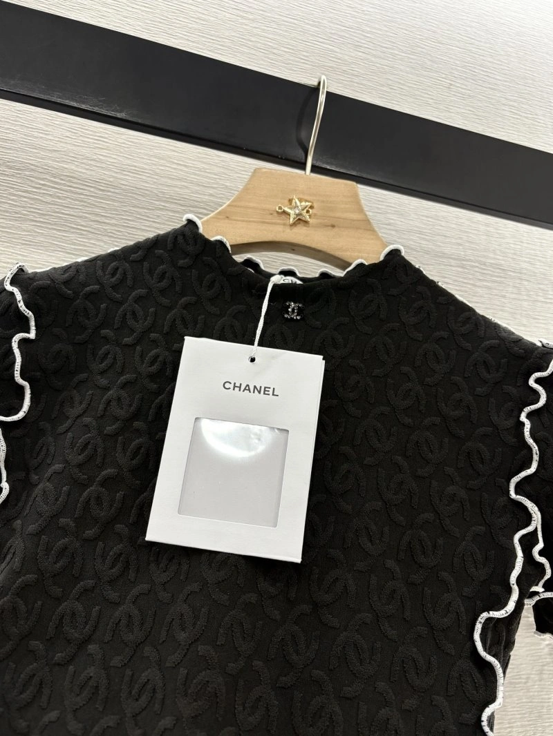 Brand-original Chanel T-Shirts