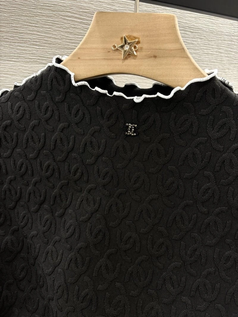 Brand-original Chanel T-Shirts