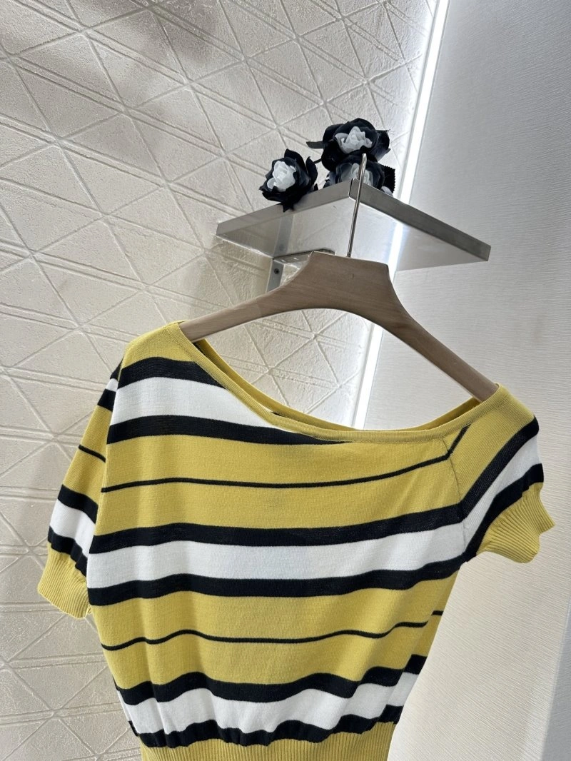 Original Chanel T-Shirts