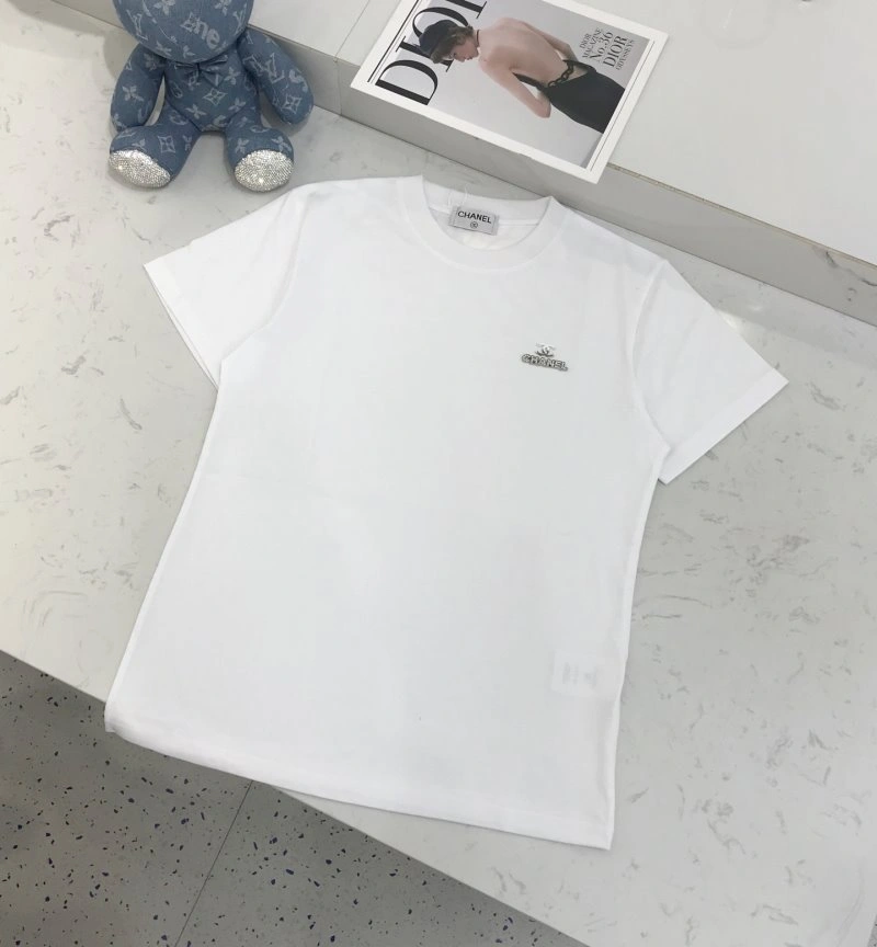 Accurate model Chanel T-Shirts
