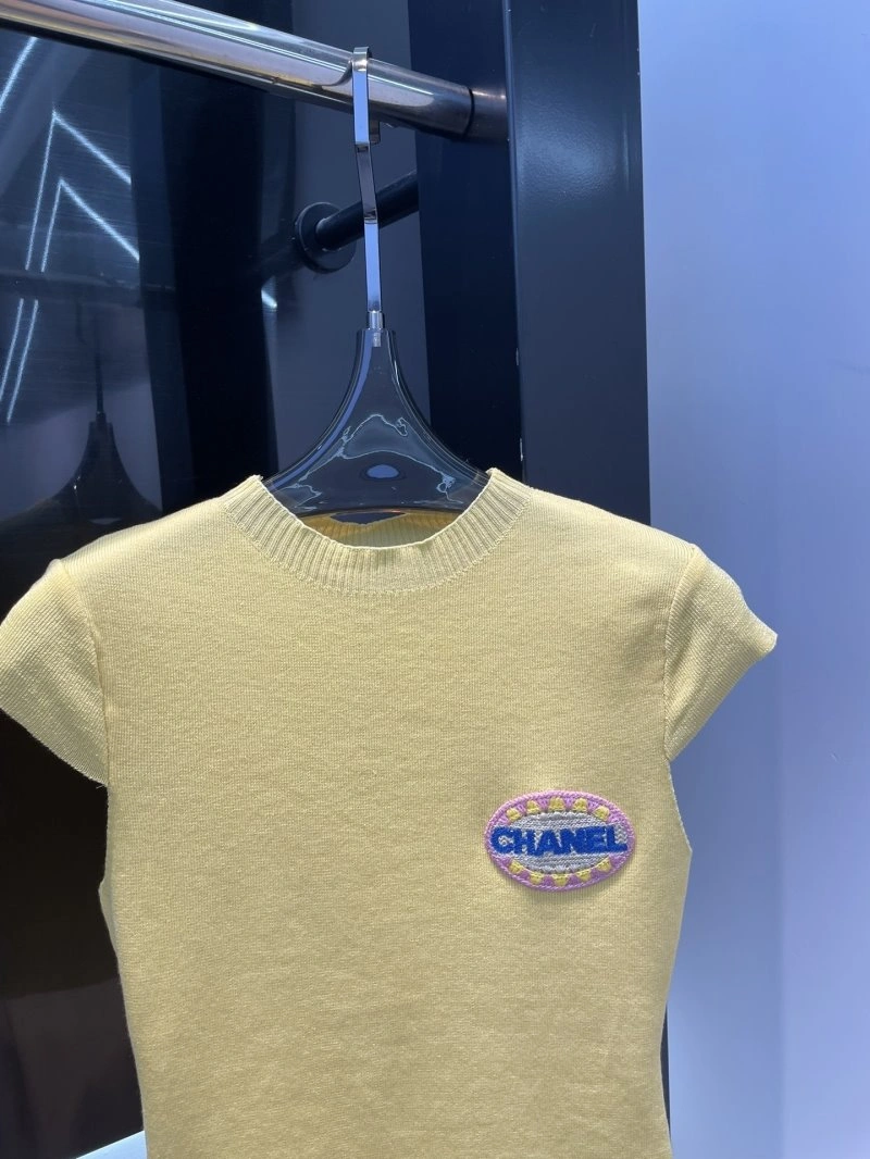 Precise copy Chanel T-Shirts