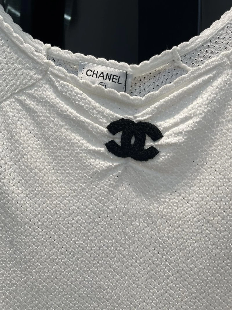 Top match Chanel T-Shirts