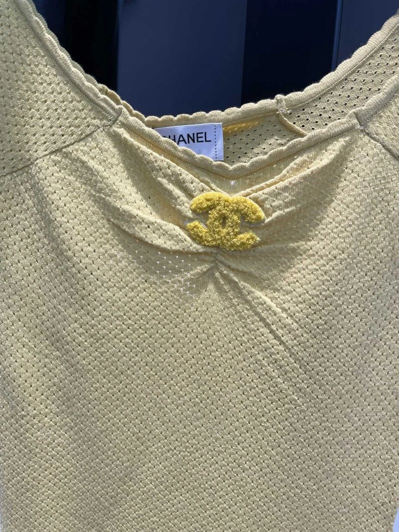 Precise copy Chanel T-Shirts