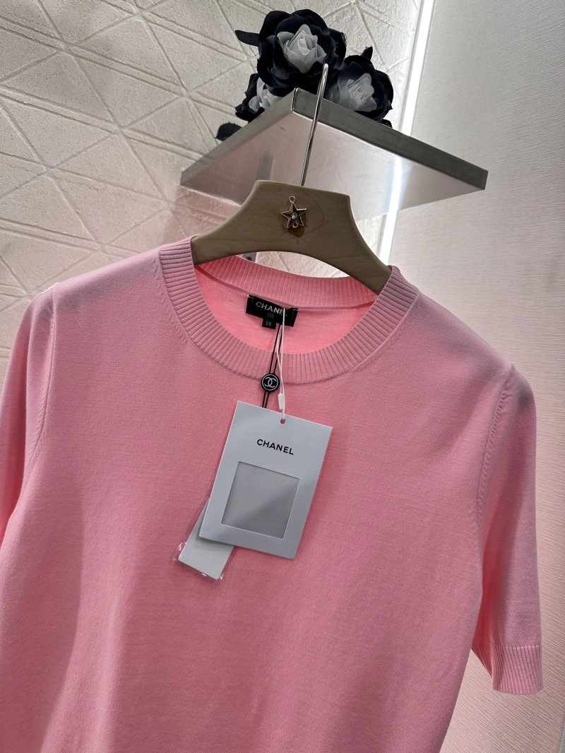 Economical Chanel T-Shirts