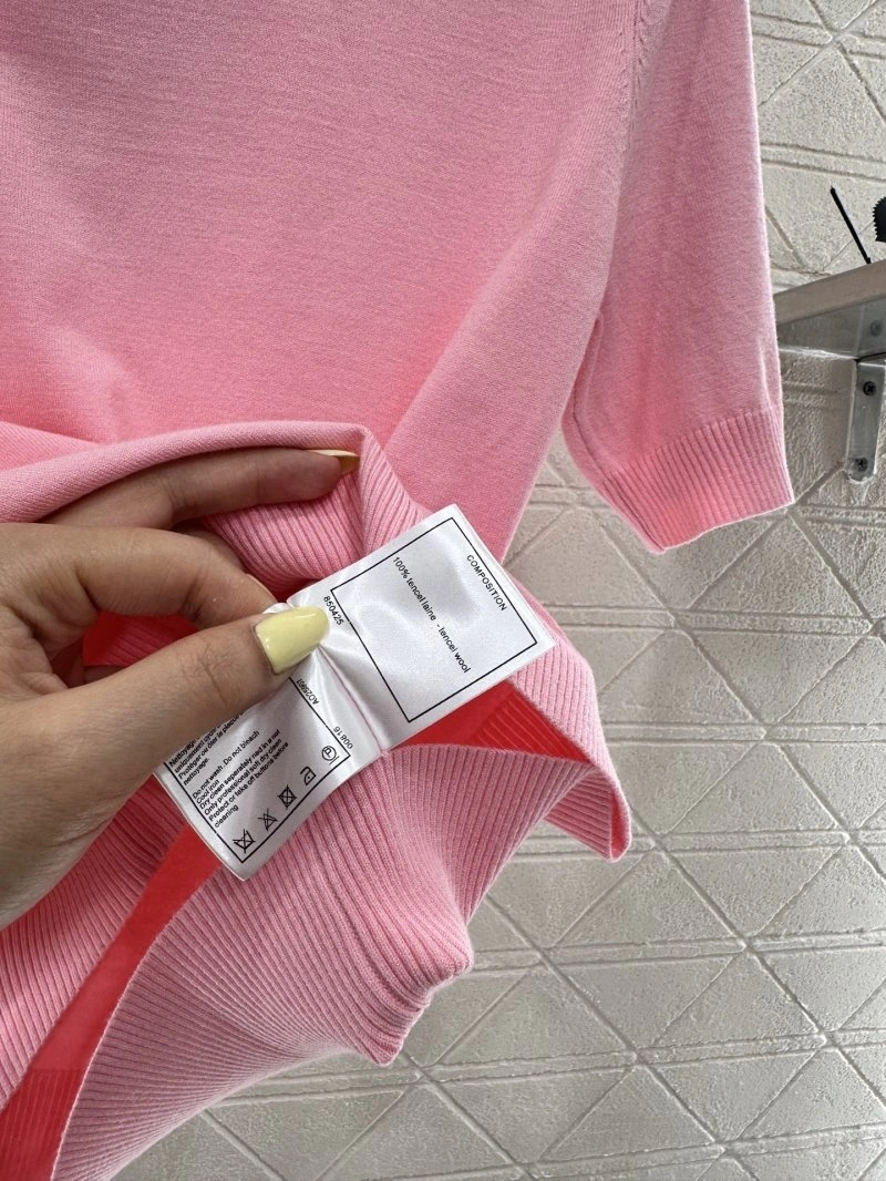 Economical Chanel T-Shirts