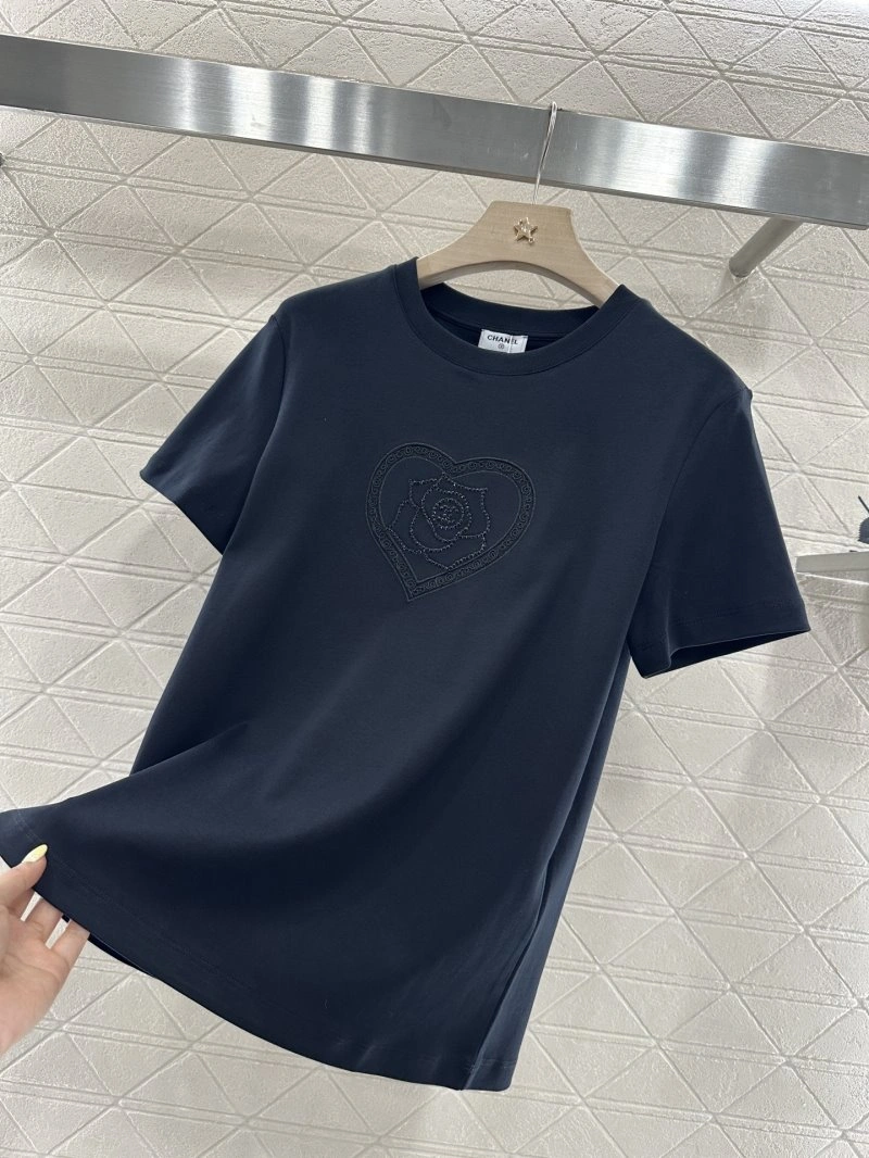 Bargain Chanel T-Shirts