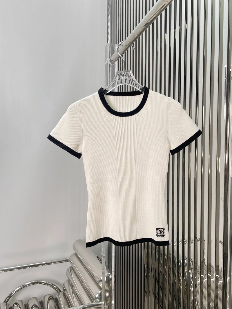 Economical Chanel T-Shirts