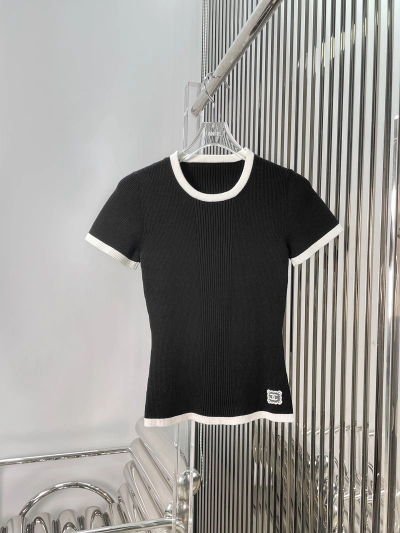 Economical Chanel T-Shirts