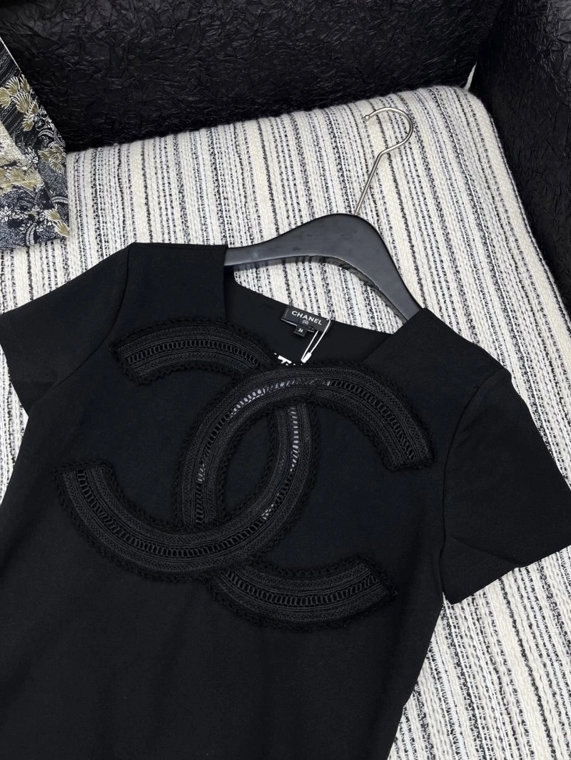 Economical Chanel T-Shirts