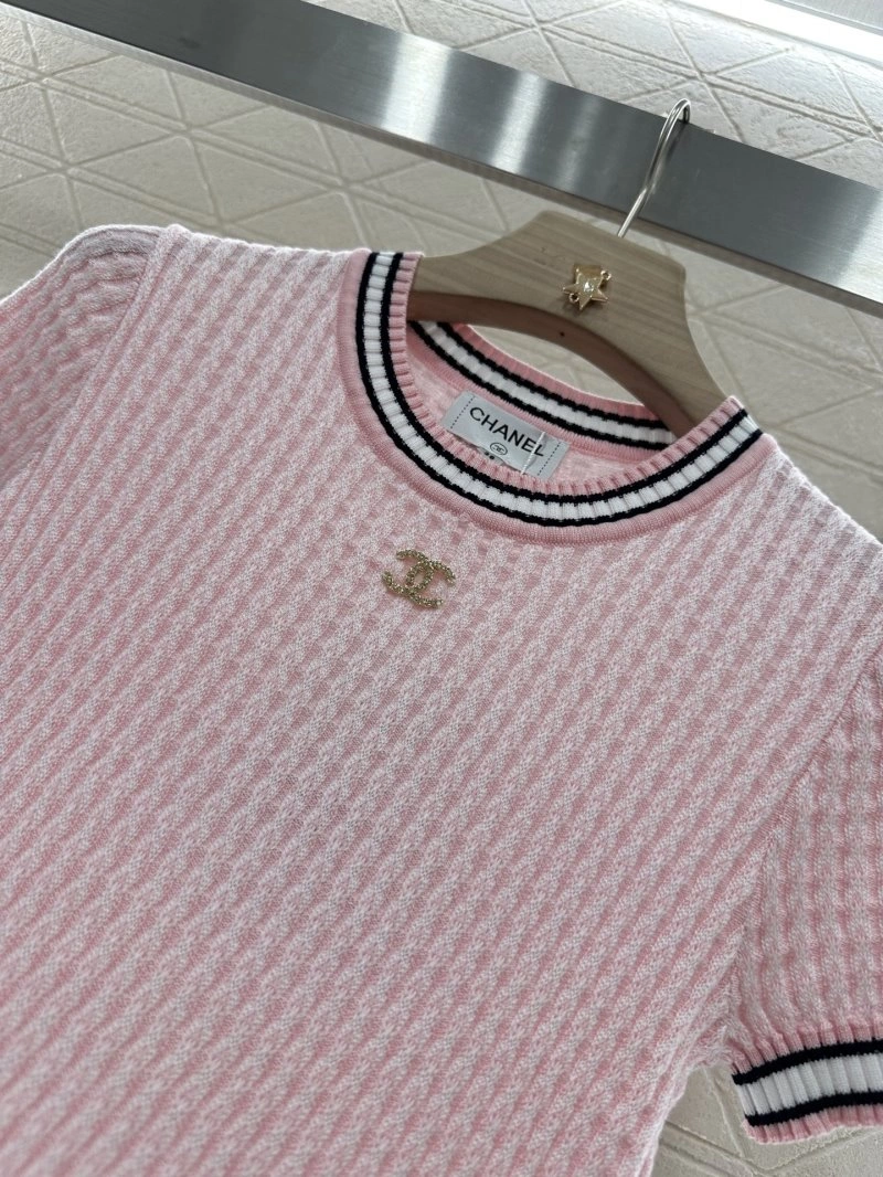 Low-cost Chanel T-Shirts