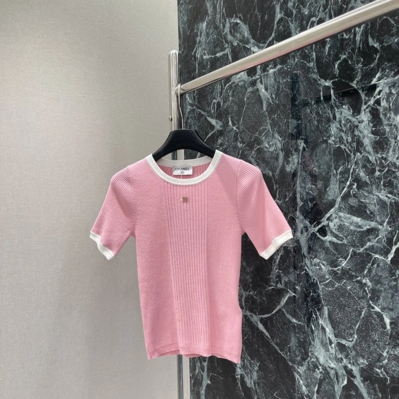 Top match Chanel T-Shirts