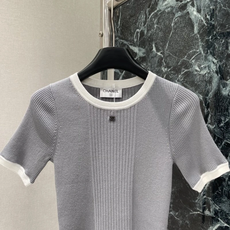 Top match Chanel T-Shirts