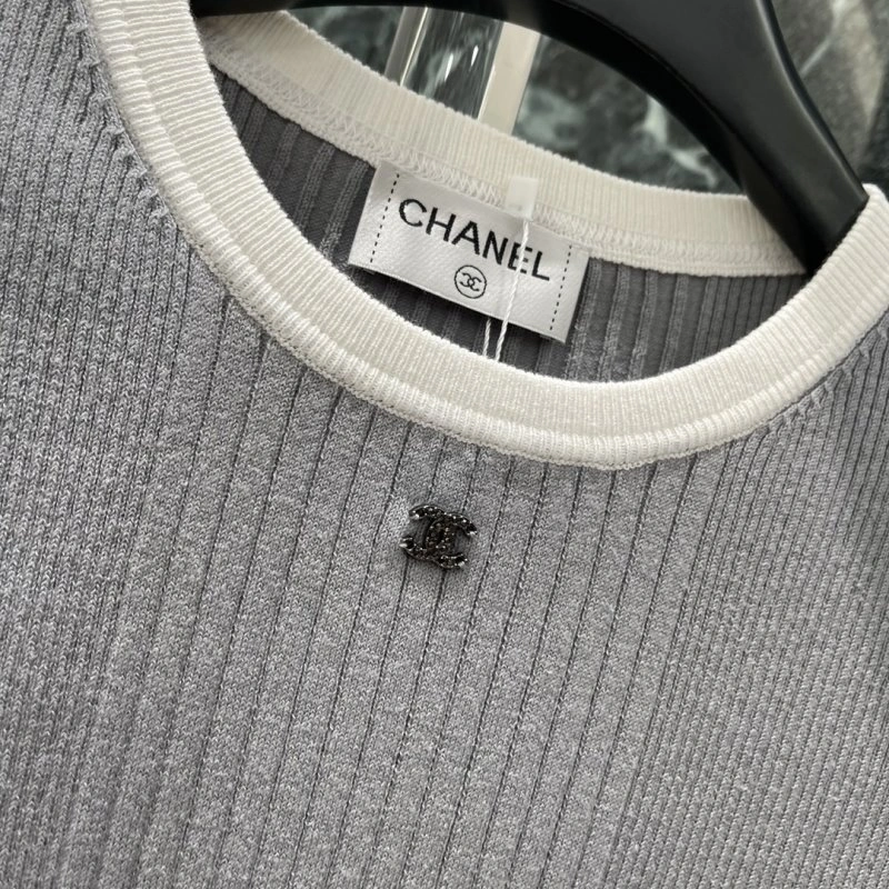 Top match Chanel T-Shirts