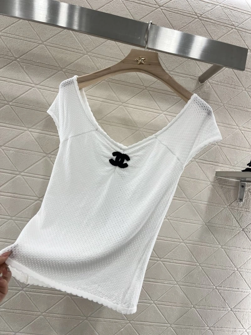 Top mirror Chanel T-Shirts