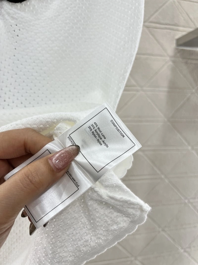 Top mirror Chanel T-Shirts