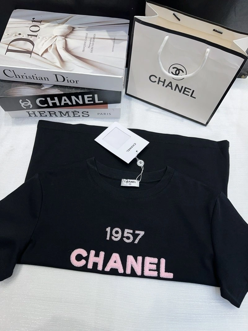 Economical Chanel T-Shirts