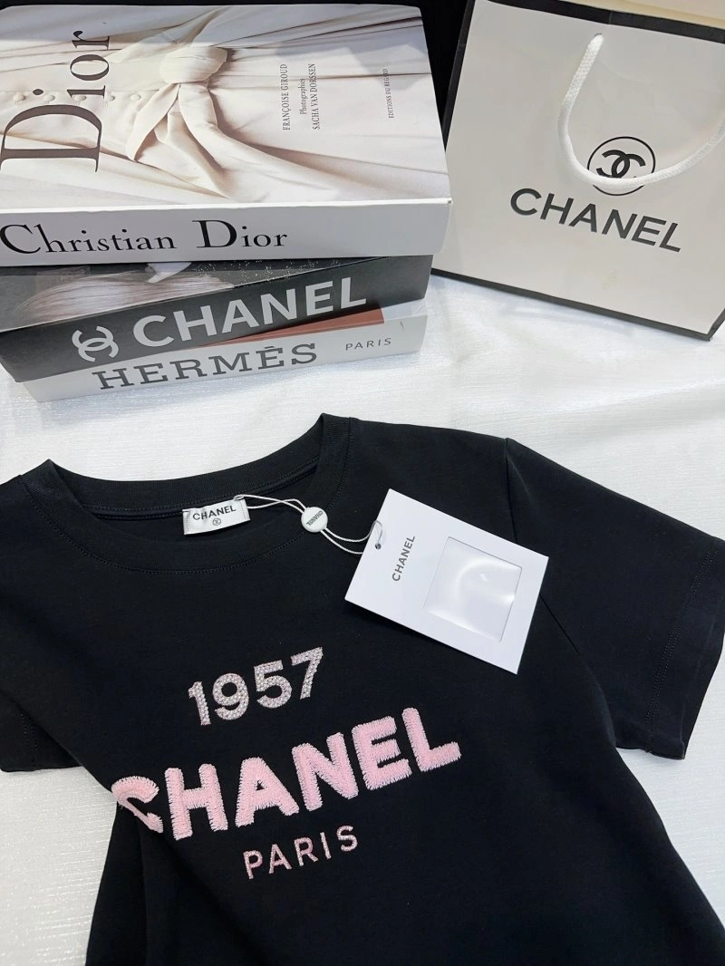 Economical Chanel T-Shirts
