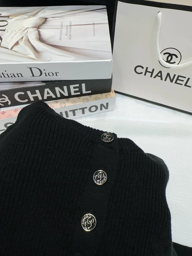 Indistinguishable Chanel T-Shirts