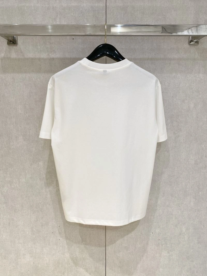 Bargain Chanel T-Shirts