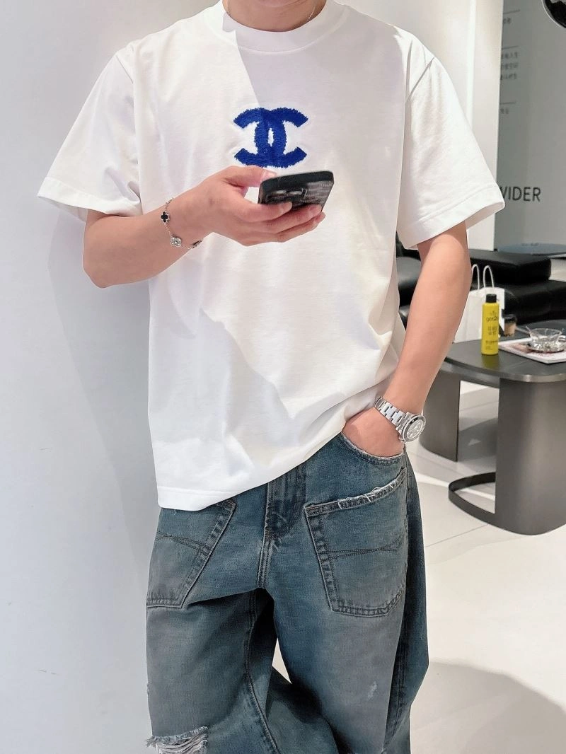Low-cost Chanel T-Shirts