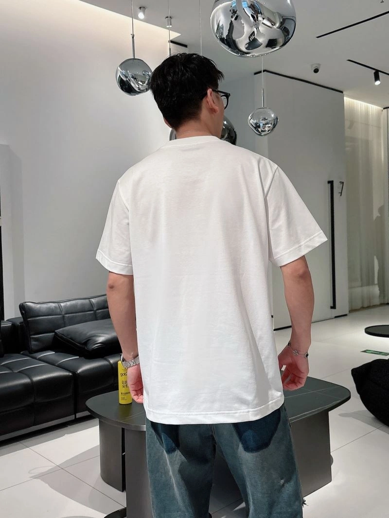 Low-cost Chanel T-Shirts