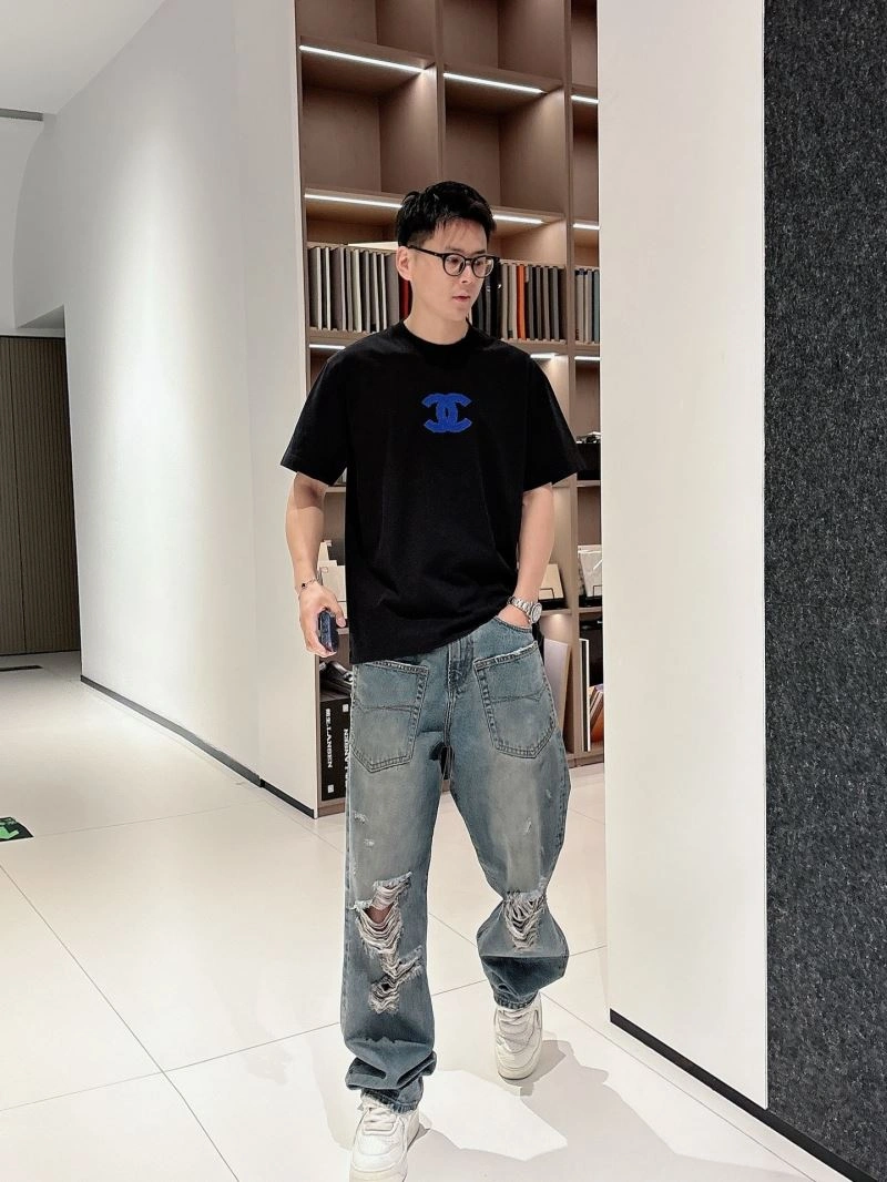 Low-cost Chanel T-Shirts