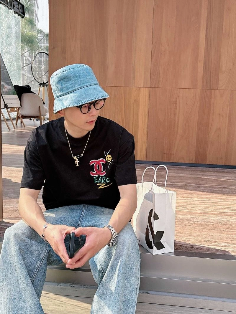 Discounted Chanel T-Shirts