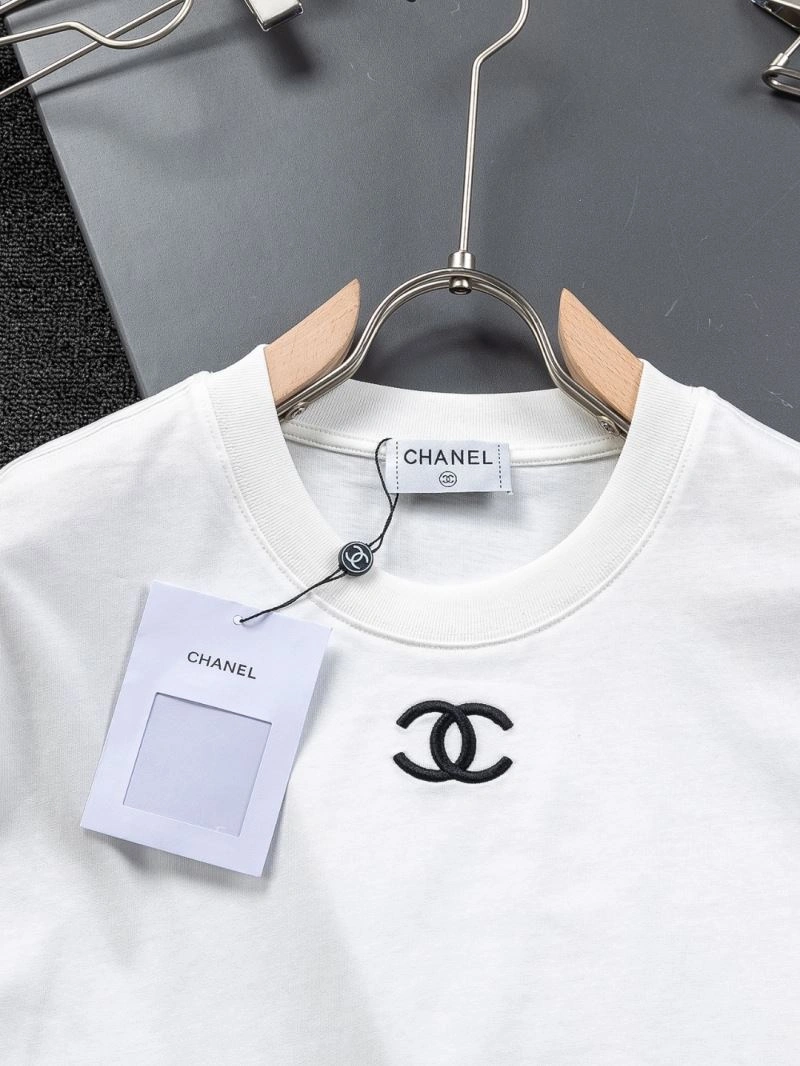 Exact replica Chanel T-Shirts